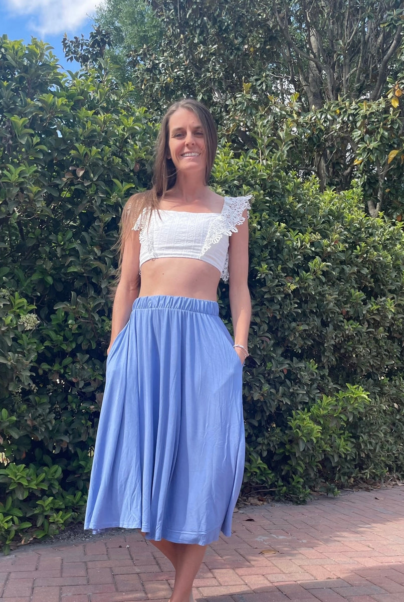 Skirting Around Town – Timeless Trends Tverbergs